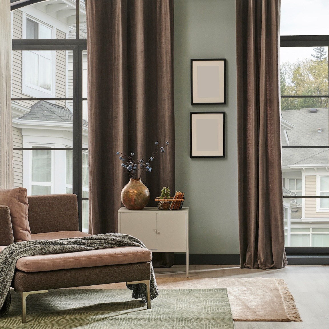 latest window dressing